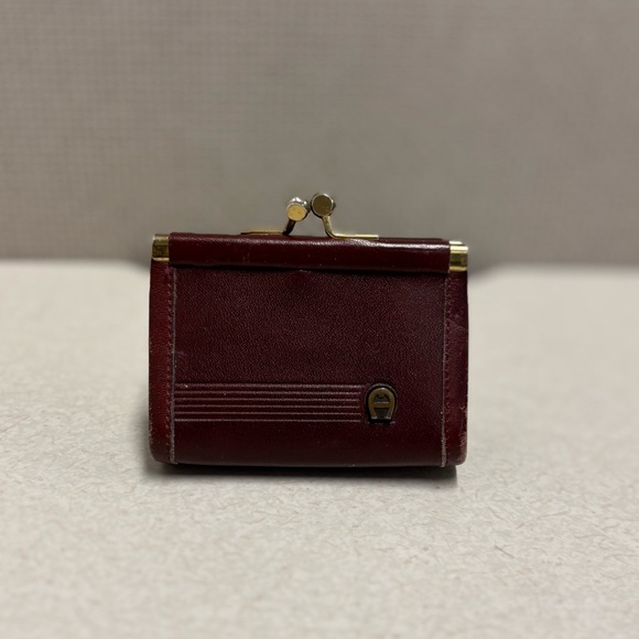 Etienne Aigner | Bags | Vintage Etienne Aigner Leather Coin Change ...